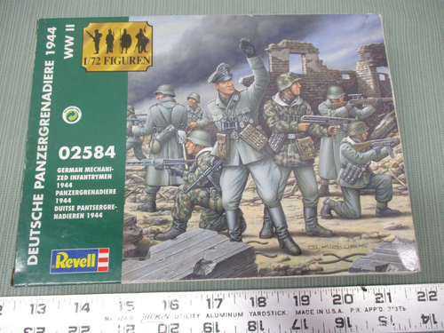 Revell 1/72 Scale War Model No 02584 German Mechanized Infantrymen ...