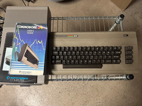 Commodore 64 Computer w/ 1541 Floppy Drive, Power Supply, Output to TV ...