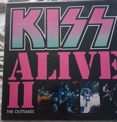 Kiss Live Alive 2 Outtakes Pink | eBay