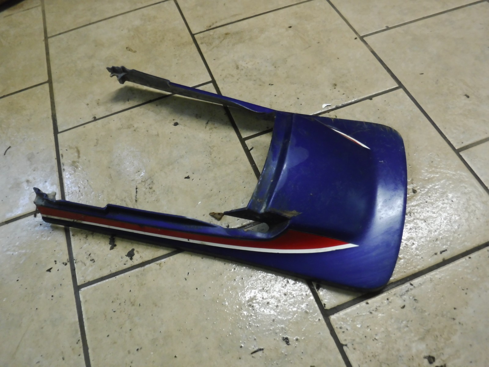 84-86 VF500 F REAR TAIL COWL FAIRING SEAT COVER 77211-KE7-0000 TF247 | eBay