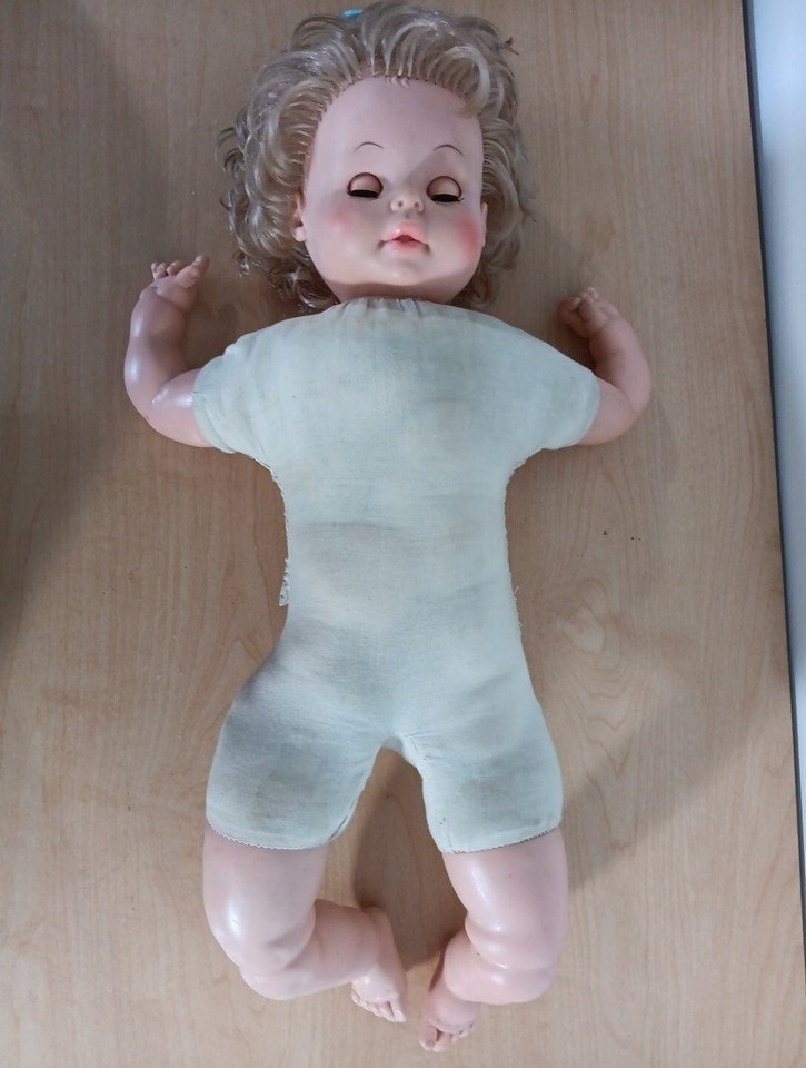 VINTAGE EEGEE GOLDBERGER BABETTE BABY DOLL BLUE SLEEPY EYES LARGE 24" W ...