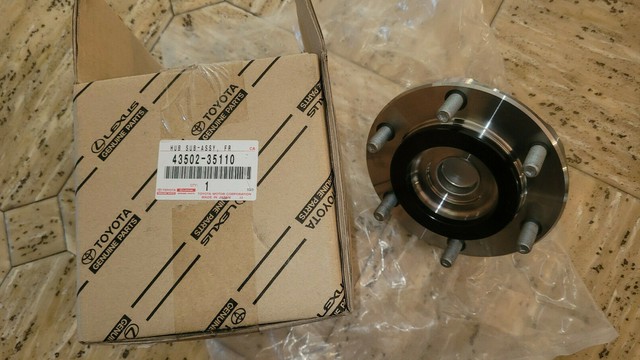Genuine Toyota Sequoia Tundra Tacoma 4runner Hub Assembly 4350235110 ...