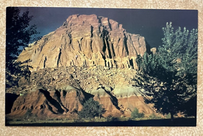 Postcard ~ 3522 ~ Wingate Cliffs ~ Capitol Reef National Park ~ Utah ...