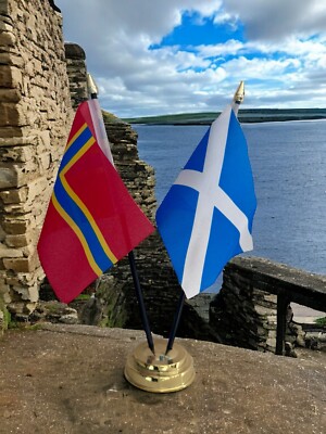 ORKNEY ISLANDS and SCOTLAND TABLE FLAG SET 2 flags plus BASE 26cm tall ...