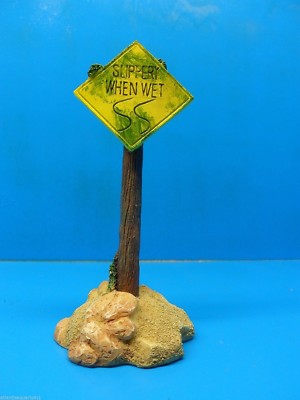 WHIMSICAL ROAD SIGN "SLIPPERY WHEN WET" SP006 AQUARIUM RESIN FISH TANK ...