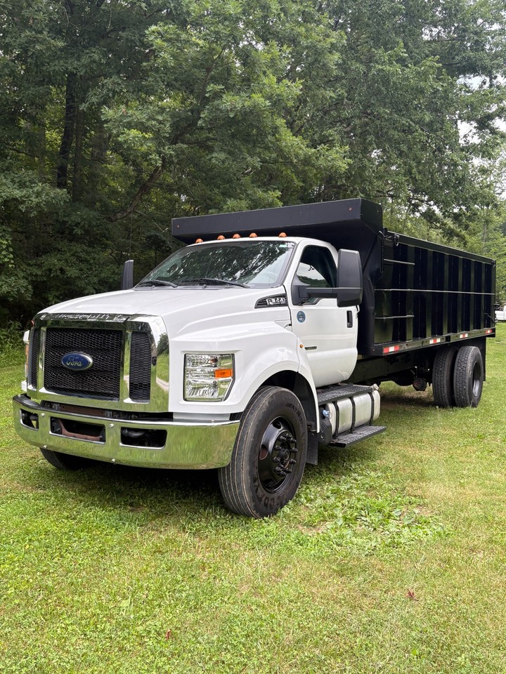 2017 Ford F650 6.7L Diesel 18’ Dump Truck 69K miles Crysteel Hoist PTO ...