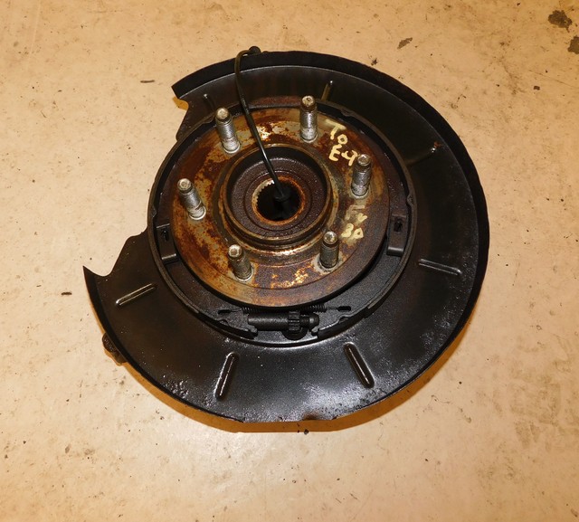 2003 04 05 06 Ford Expedition/lincoln Navigator Right Rear Spindle ...