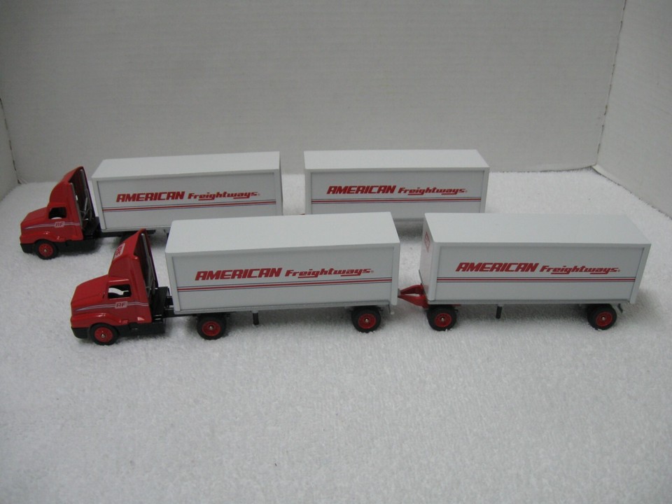 WINROSS AMERICAN FREIGHTWAYS DOUBLES ~ DIFFERENT LOGOS ~ 1:64 ~ NO ...