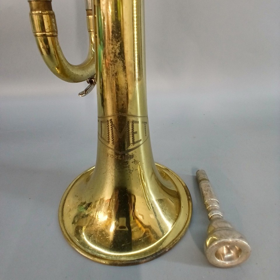 Comet Brass Trumpet Musical Instrument Three Piston Valves Baffle ...
