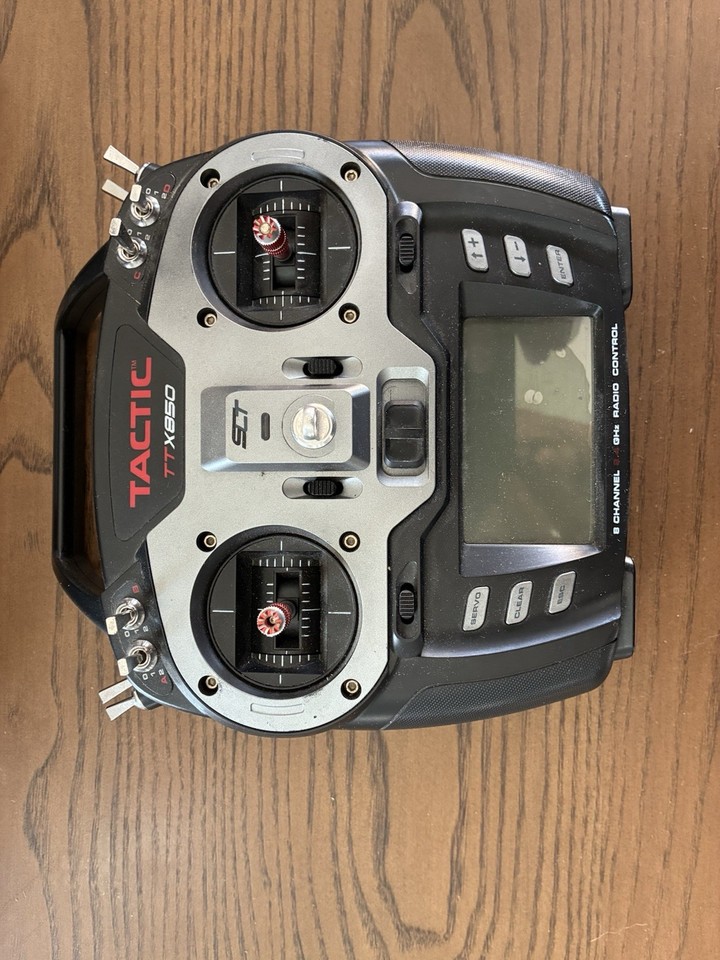 Tactic TTX850 2.4GHz 8-Channel R/C Transmitter With 2 Tr624 Receivers ...