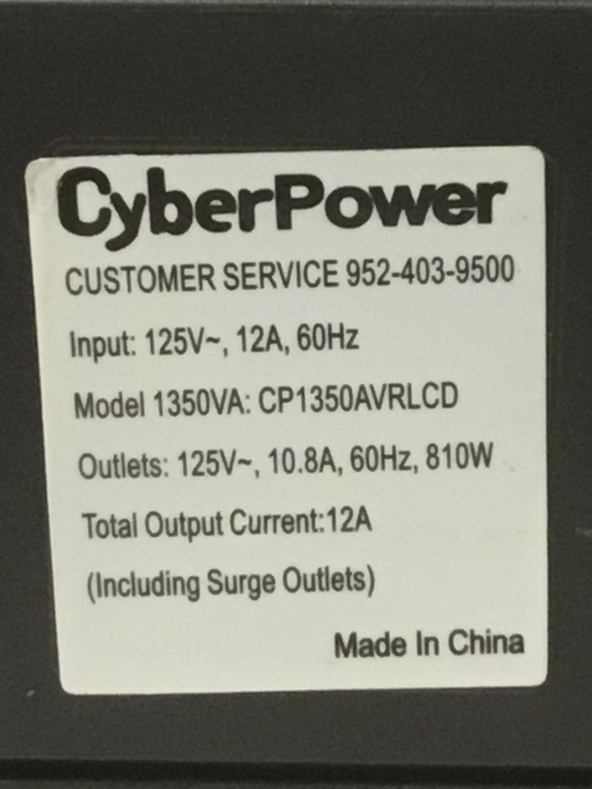 CYBERPOWER 1350VA - CP1350AVRLCD 8 prises 810 onduleurs avec câbles PAS ...