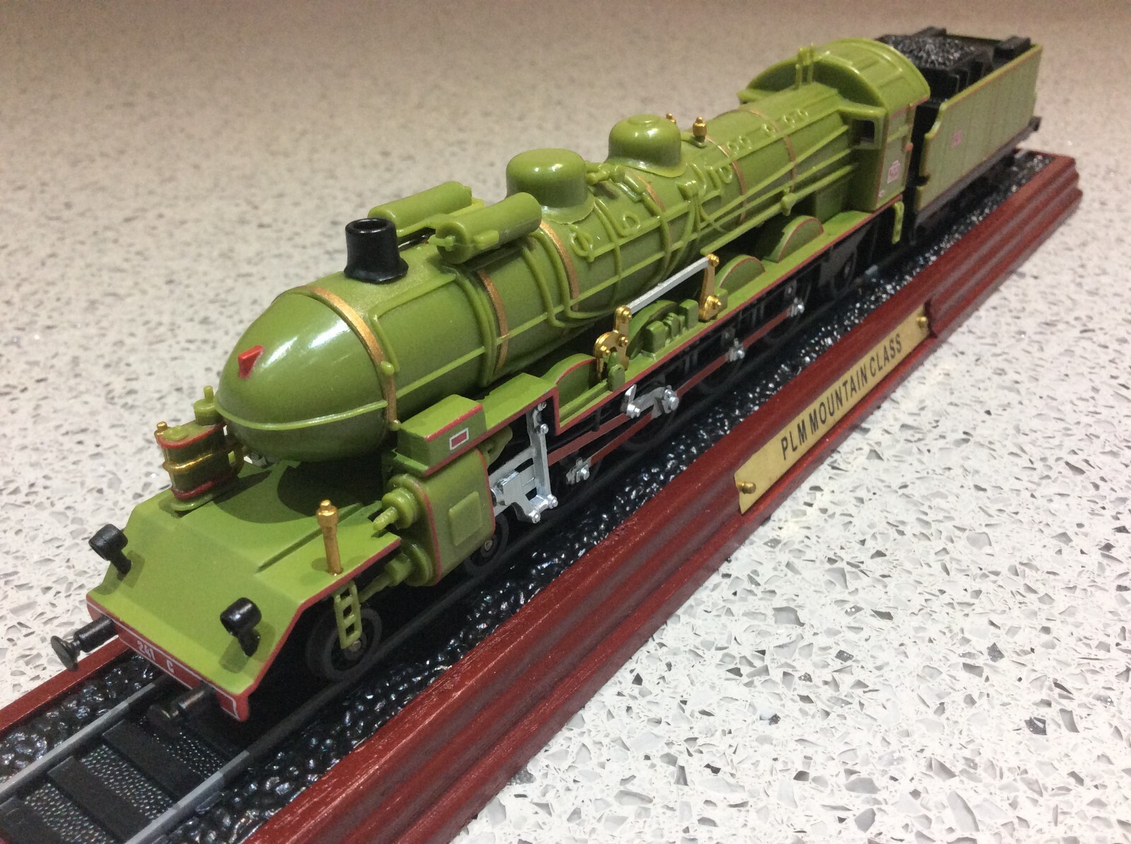 ATLAS 1/100 Scale PLM 241 MOUNTAIN CLASS Static Model Locomotive Train ...
