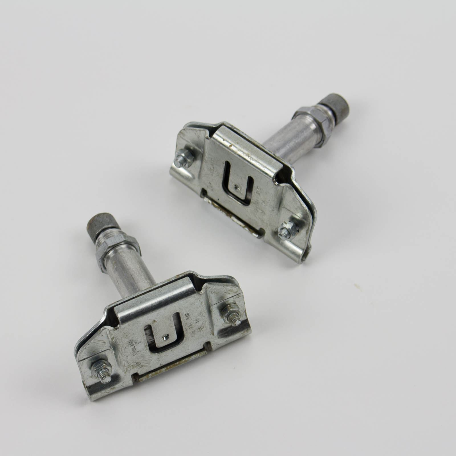 Classic MG Roadster/Midget/Sprite Windscreen Wiper Wheel Box PAIR ...