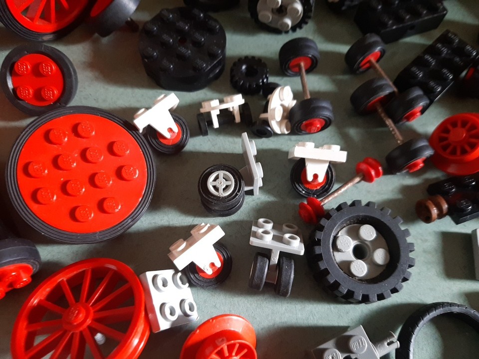LEGO WHEELS BULK Tyres Rims VARIOUS VTG Small Large Complete + Parts ...