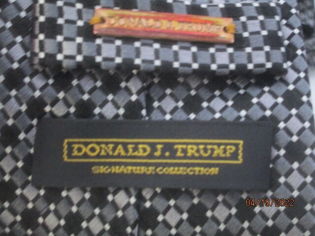 Donald Trump Signature Collection Tie Black Silver Gray Squares Gold ...