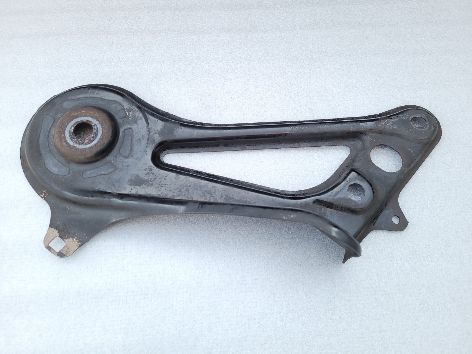 2011-2019 Toyota Sienna Lower Radiator Support to Subframe Bracket RH ...