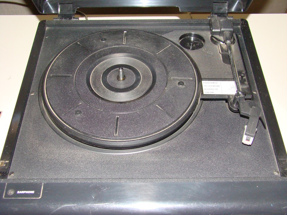 ELECTRO BRAND RETRO MODEL 9263 TURNTABLE AM/FM RADIO WITH CD PLAYER | eBay