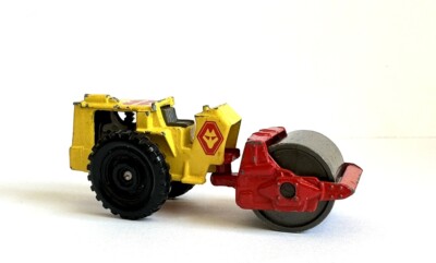 Corgi Juniors Raygo Rascal 600 Road Roller Die-Cast Model - Yellow ...