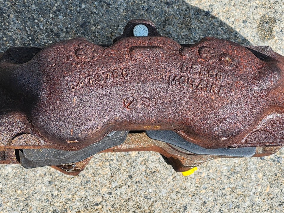 Corvette 1965-1982 Used Pair of Delco Moraine Front Brake Calipers | eBay