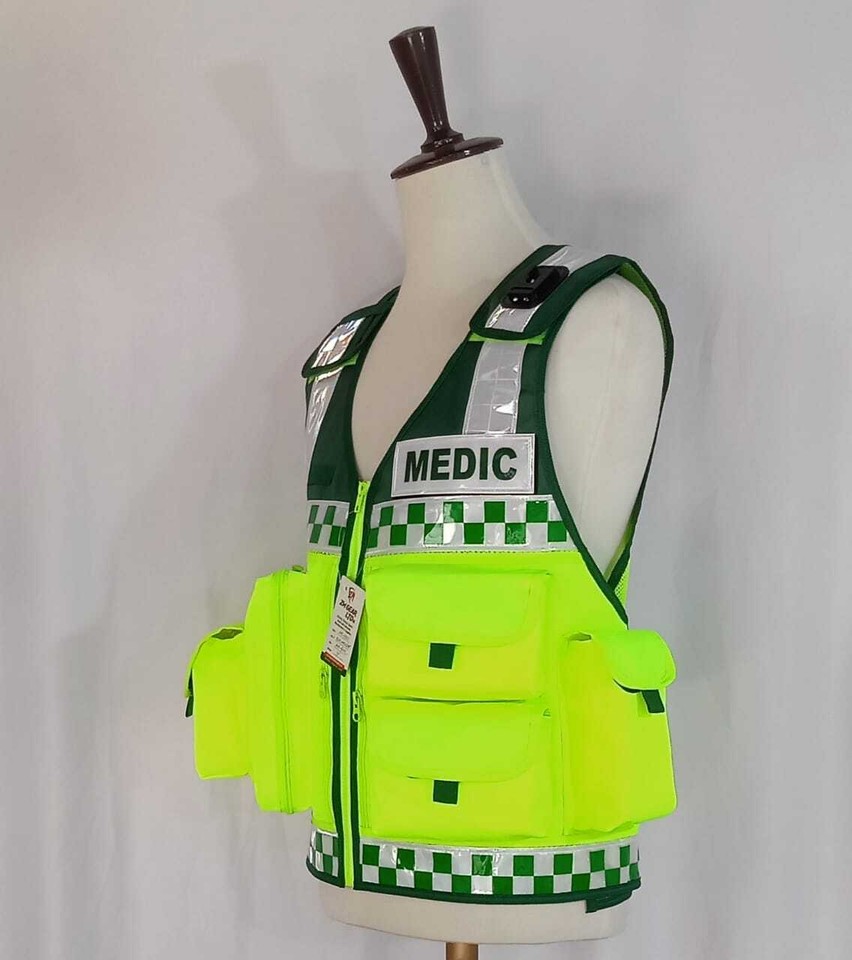 Hi Viz Yellow Medic Paramedic Ambulance Response equipment vest UK Free ...