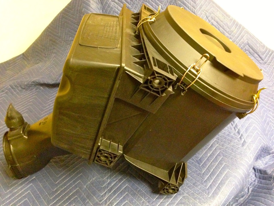 MANN Pico Air Filter / Intake Housing Mercedes Benz Diesel Engines A ...