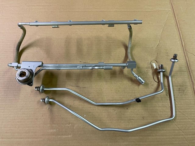 87-93 Ford Mustang Foxbody Factory Fuel Rails Extensions Regulator EFI ...