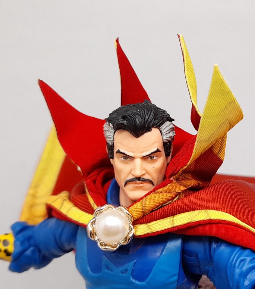 0002 Hasbro Marvel Legends Classic Dr Strange Dedicated Wire Red Cape ...
