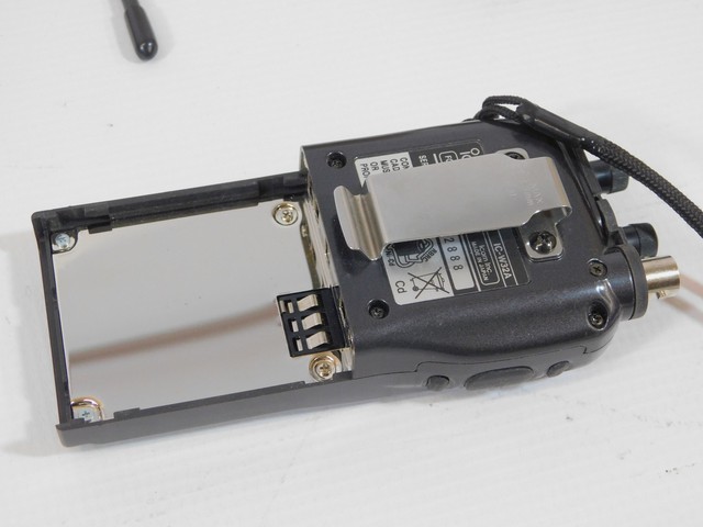 Icom Ic-w32a Vhf/uhf 2m/70cm Dual Band HT Delux Ham Radio Transceiver ...