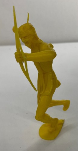 VINTAGE TIM MEE TOYS Yellow INDIAN WARRIOR W/ Bow & Arrow 6” | eBay