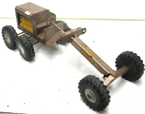 VINTAGE MARX LUMAR ROAD GRADER TRACTOR PRESSED STEEL TOY PARTS OR ...