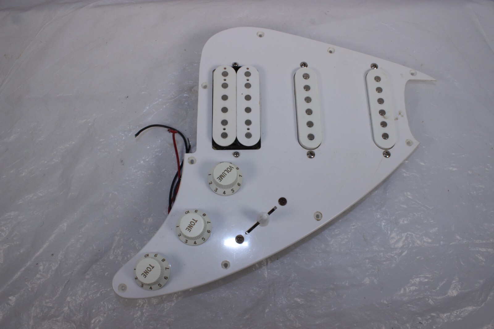 FIRST ACT ME305 ELECTRIC GUITAR WHITE LOADED PICKGUARD REPLACEMENT PART ...