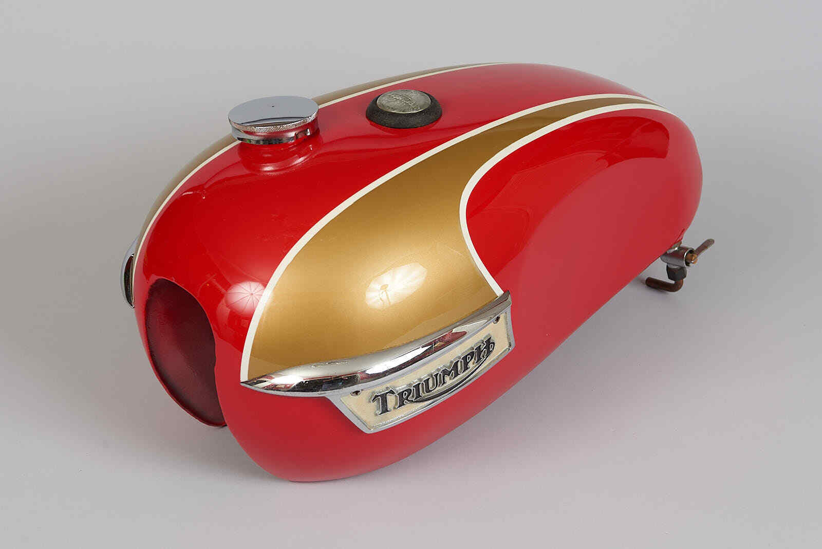 1973 TRIUMPH BONNEVILLE GAS TANK AND TRIM/SIDE COVERS OEM | eBay