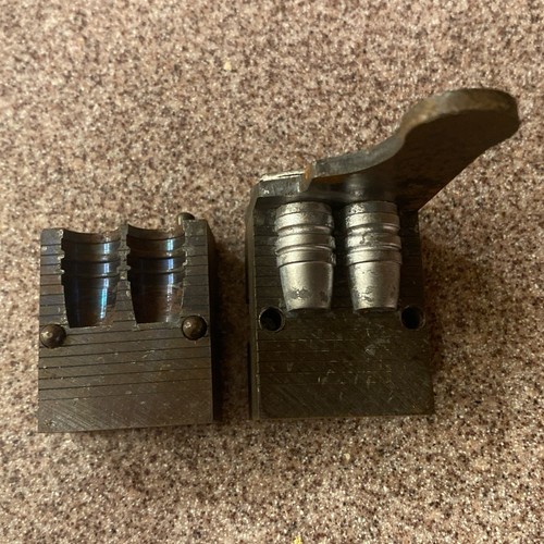 LYMAN 429244 .44 CAL 2 Cavity 255 SEMI-WADCUTTER GAS CHECK MOLD .44 ...