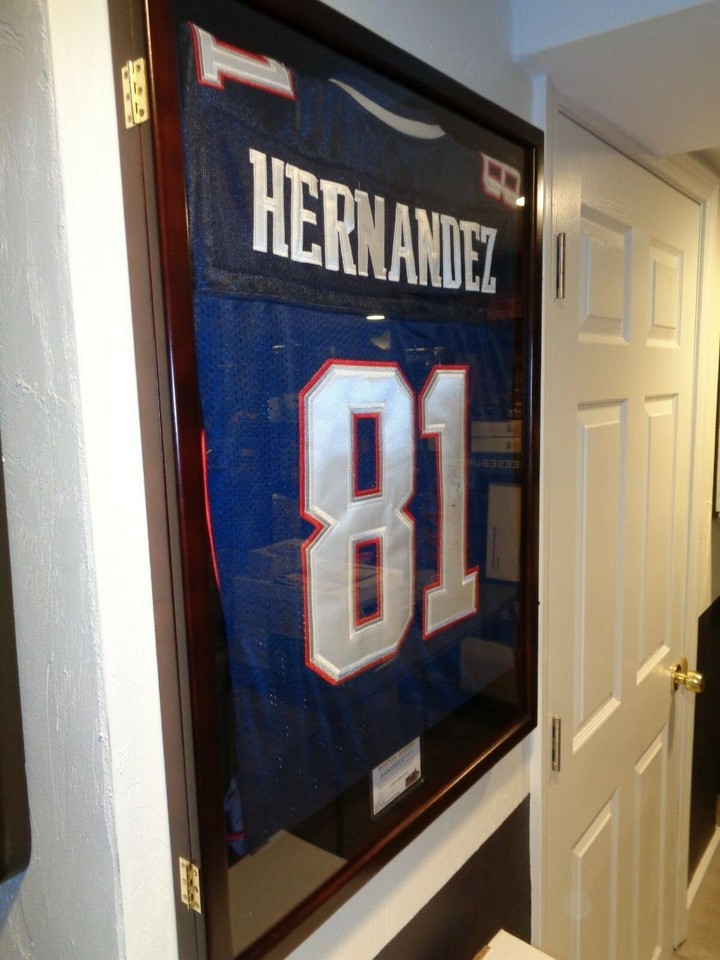 AARON HERNANDEZ Autographed Signed Framed Jersey Authentic New England ...