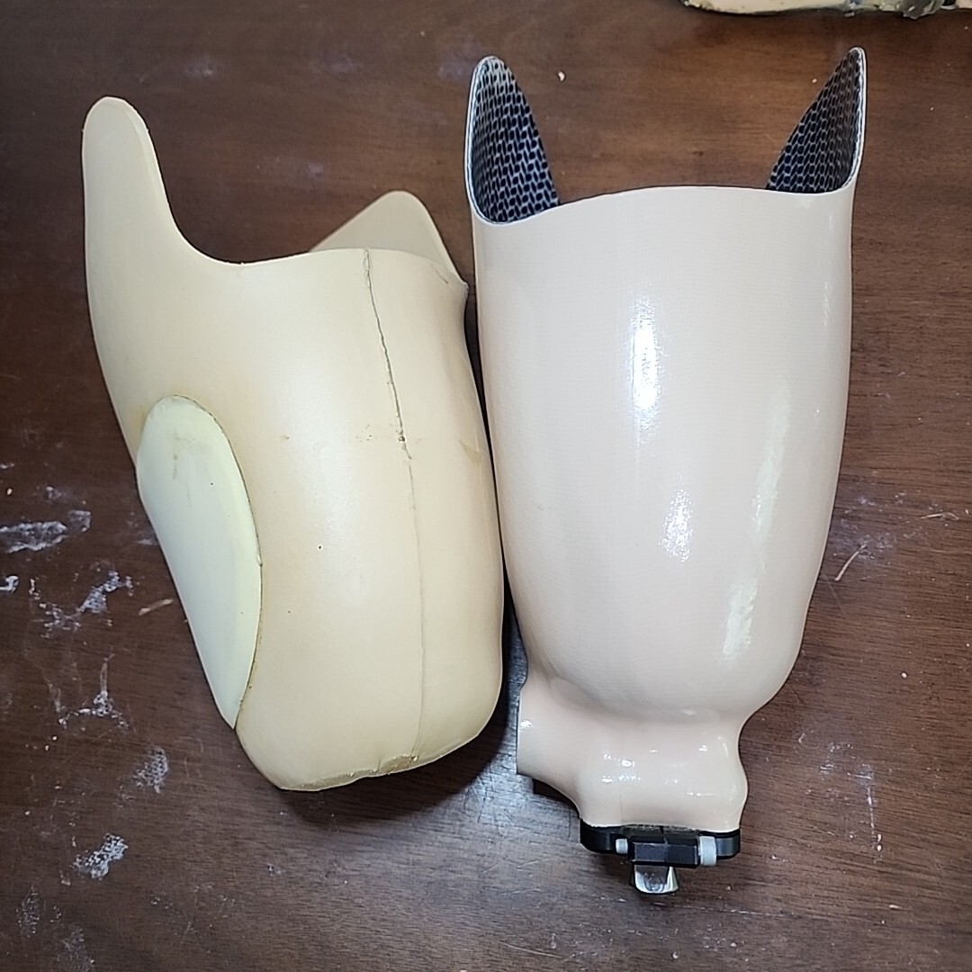 Flex-Foot Prosthetic Foot, Trulife Carbon Limb, Ossur Titanium Leg ...