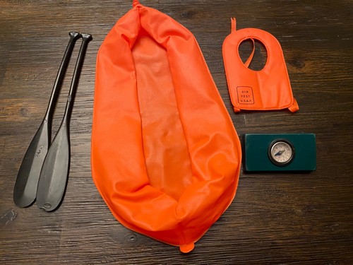 1970s GI JOE ADVENTURE TEAM RESCUE RAFT - 2 PADDLES- LIFE VEST- TOP OF ...