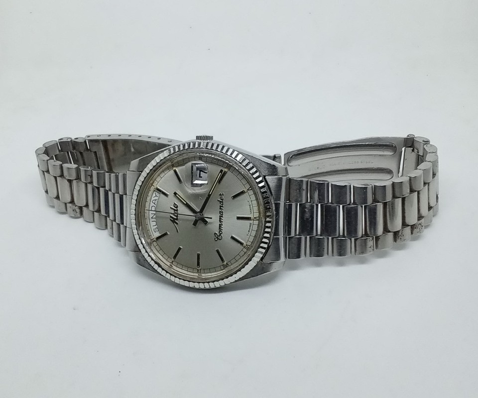 MIDO Commander Model 8223 Automatic&hand winding ,day just ,Swiss made ...