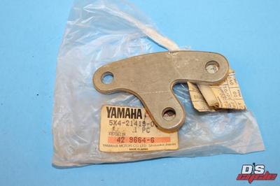 NOS Yamaha Engine Bracket 2 1982 YZ125 YZ 125 5X4-21419-01 | eBay