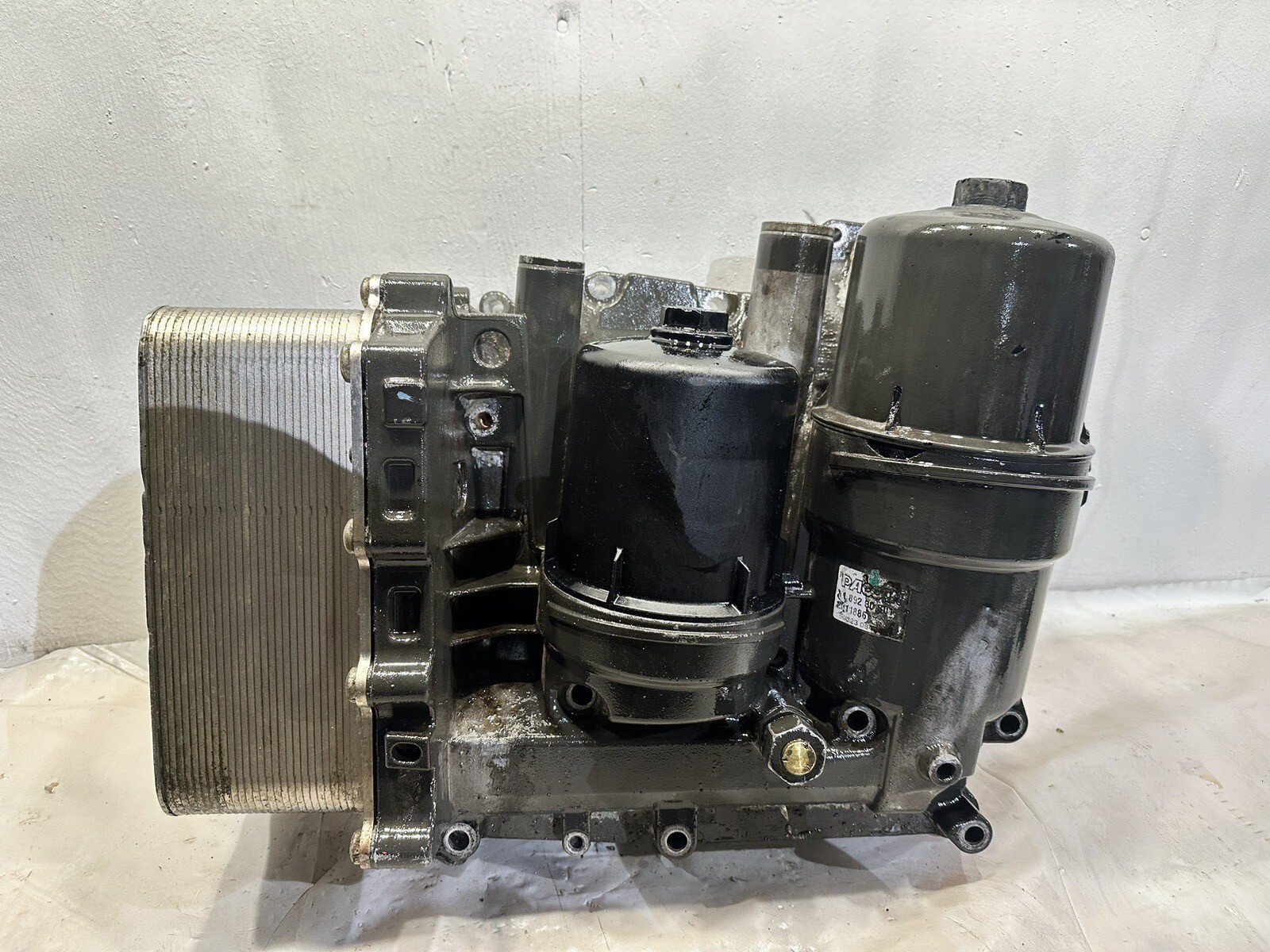 2013-2017 Paccar MX13 Diesel engine Oil Filter / Cooler Module 2011886 ...