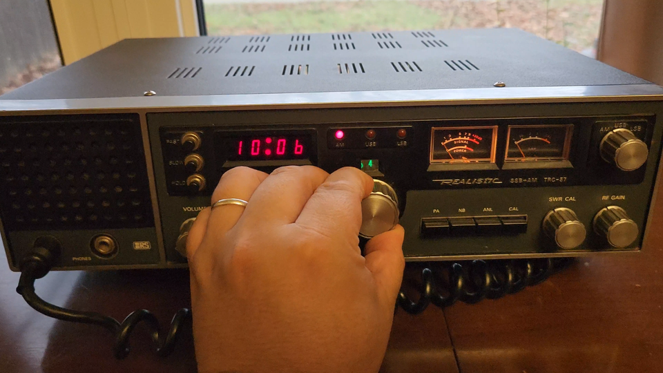 Realistic Navaho TRC-57 SSB AM CB Base Station Radio TESTED Working ...