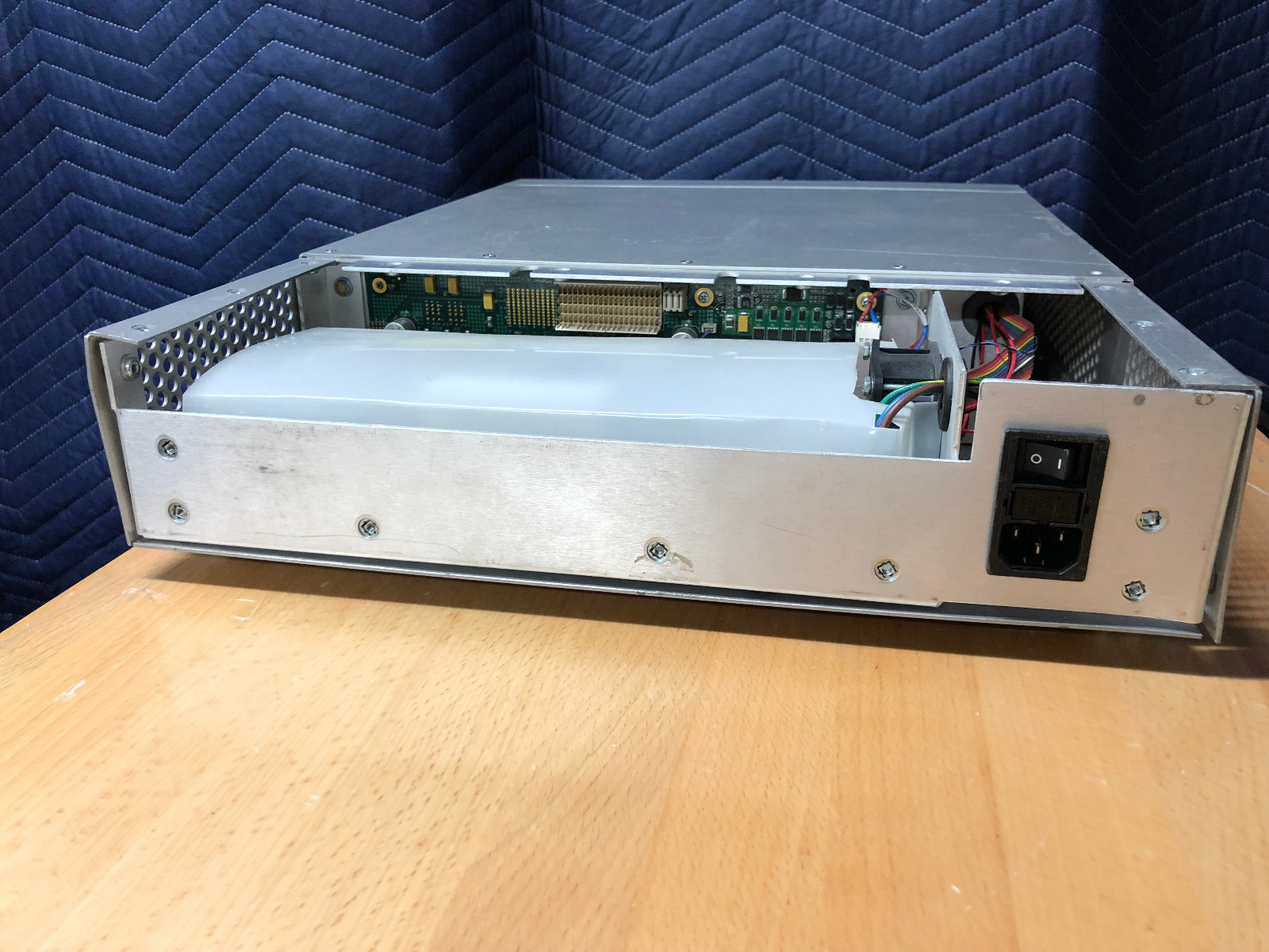 Spirent SPT-2000A-HS TesTcenter for parts | eBay