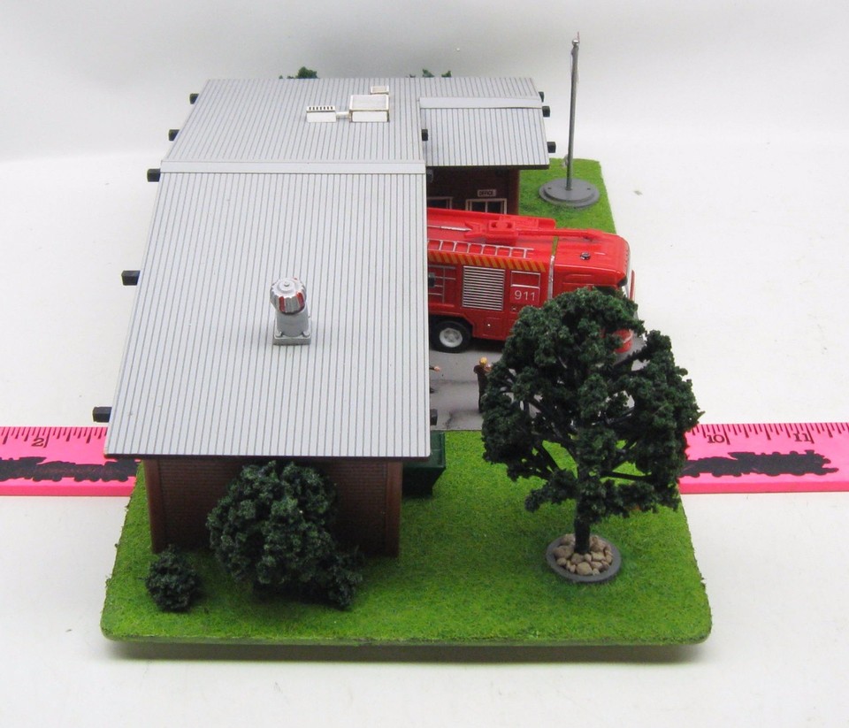 Menards ~ HO Gauge Fire Station *Prototype* | eBay