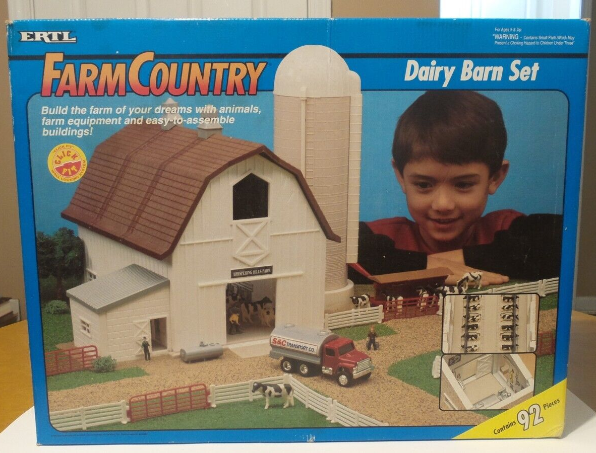 ERTL Farm Country Dairy Barn 92 Piece Set w/ Truck Silo Cattle Farmers ...