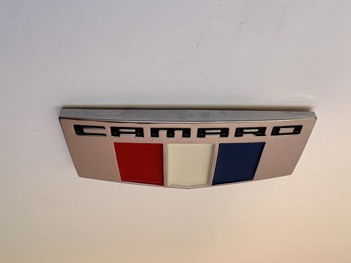 OEM Chevrolet Camaro LEFT DRIVER SIDE Emblem Nameplate Fender Badge ...