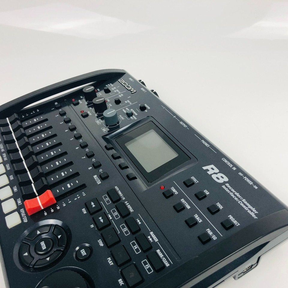 Zoom R8 Multitrack Digital Recorder 8-track MTR Sampler Working Order ...