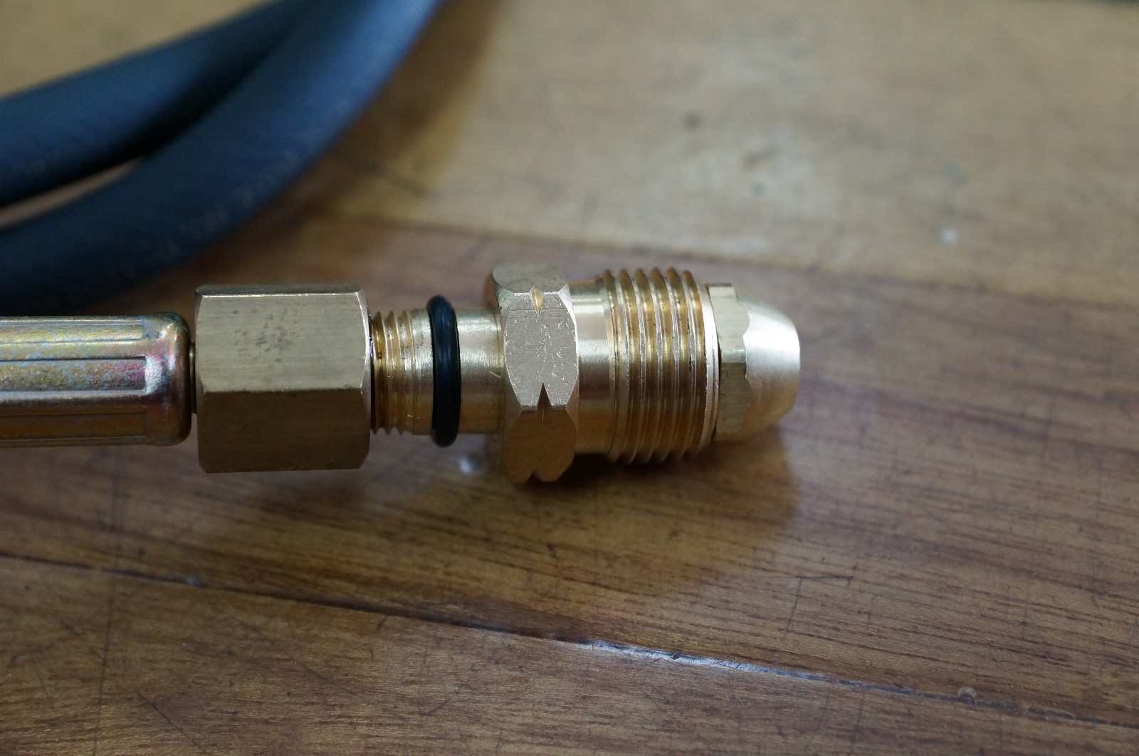 LPG Gas Bottle Filler Gun & Hose Kit - Comes with Primus and Companion ...