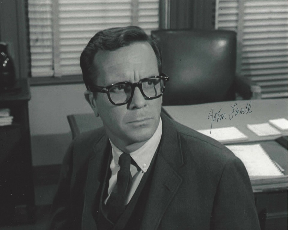 JOHN LASELL HAND SIGNED 8x10 PHOTO C w/COA ACTOR DARK SHADOWS THE ...