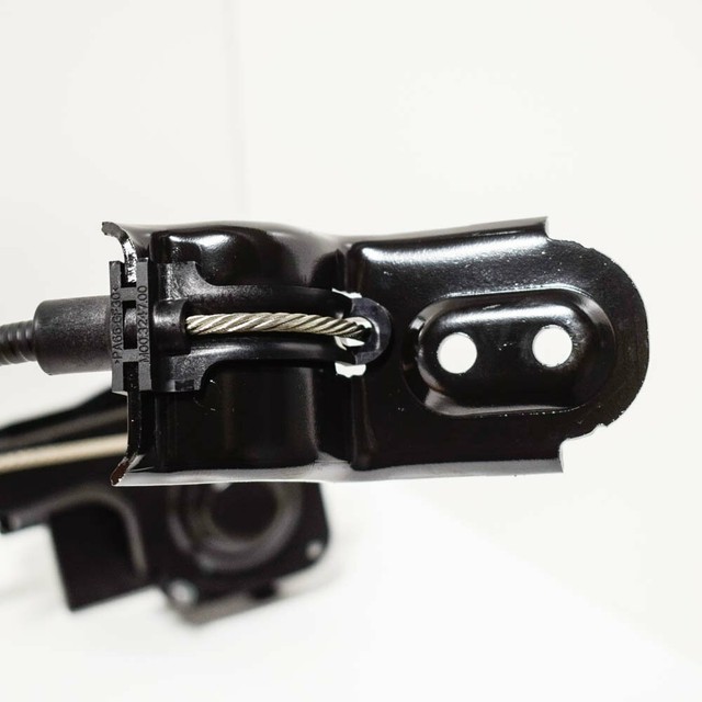 Spare Wheel Mounting MERCEDES BENZ VIANO W639 A6394000339 for sale ...