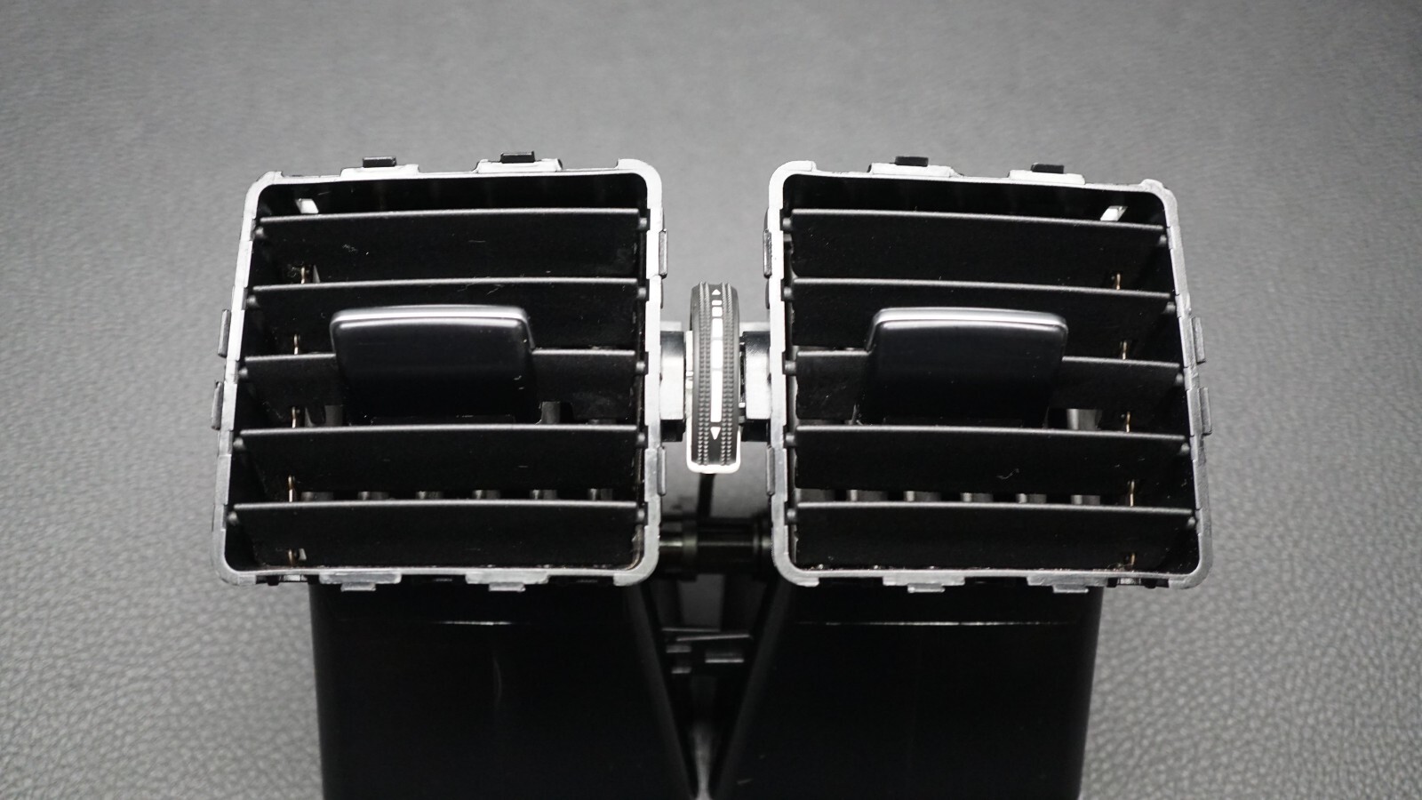 GENUINE OEM MERCEDES BENZ 15-18 W166 X166 C292 REAR CENTER AIR VENTS ...