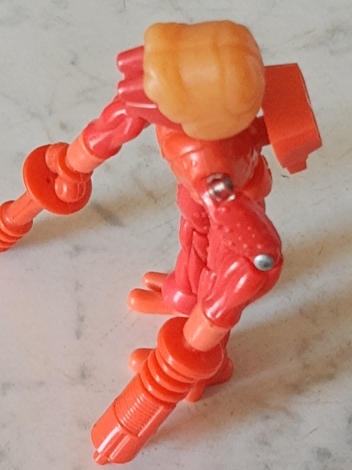 Micronauti membros versione cervello arancione mego coorp alien ...